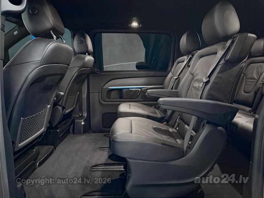 White Mercedes-Benz V-Class 2021 in Tallinn, with an engine capacity of 2.00 L and mileage of 200 thousand km for 43900 €, photo 8 on AUTOMOTO.COM.LV
