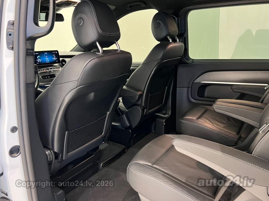 Balts Mercedes-Benz V-Class 2023 Tallina, ar dzinēja tilpumu 2.00 L un nobraukumu 70 tūkst. km par 54900 €, foto 19 vietnē AUTOMOTO.COM.LV