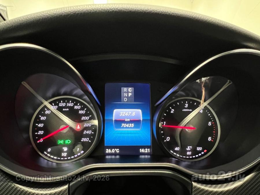 Balts Mercedes-Benz V-Class 2023 Tallina, ar dzinēja tilpumu 2.00 L un nobraukumu 70 tūkst. km par 54900 €, foto 21 vietnē AUTOMOTO.COM.LV