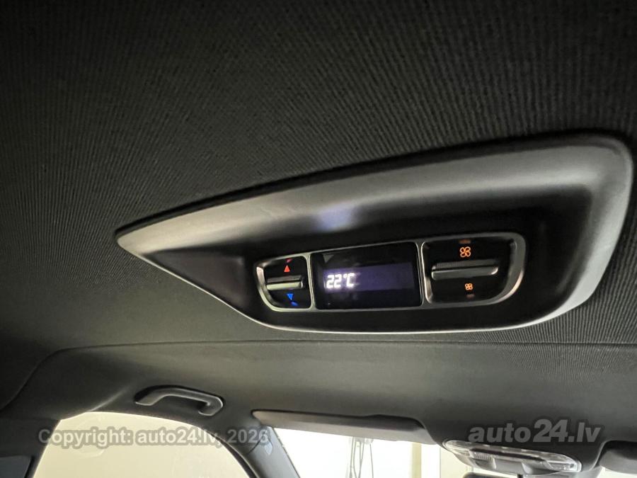 Balts Mercedes-Benz V-Class 2023 Tallina, ar dzinēja tilpumu 2.00 L un nobraukumu 70 tūkst. km par 54900 €, foto 28 vietnē AUTOMOTO.COM.LV