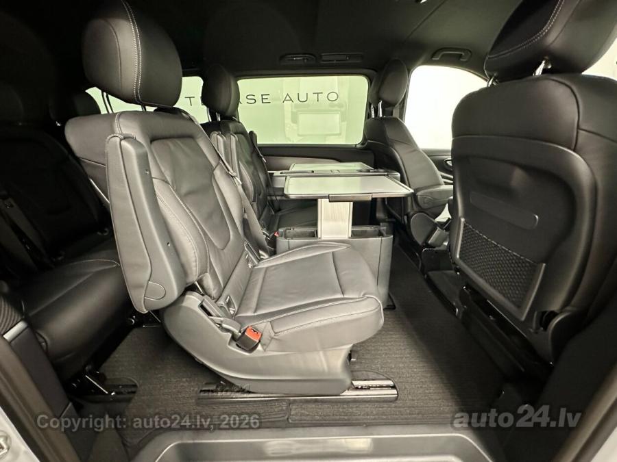 White Mercedes-Benz V-Class 2023 in Tartu, with an engine capacity of 1.95 L and mileage of 187 thousand km for 62000 €, photo 11 on AUTOMOTO.COM.LV