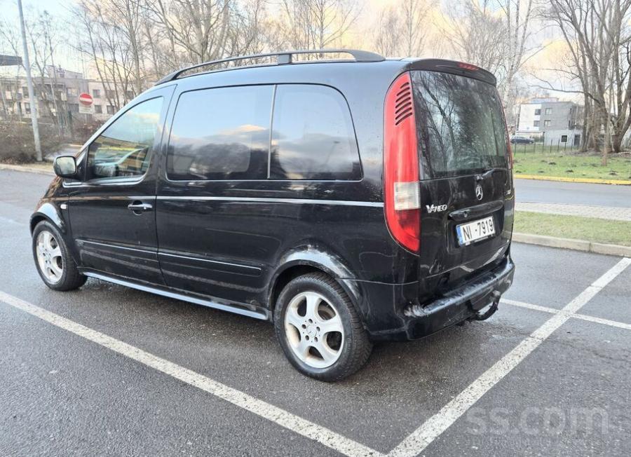 Black Mercedes-Benz Vaneo 2006 in Riga, with an engine capacity of 1.70 L and mileage of 287 thousand km for 1600 €, photo 2 on AUTOMOTO.COM.LV