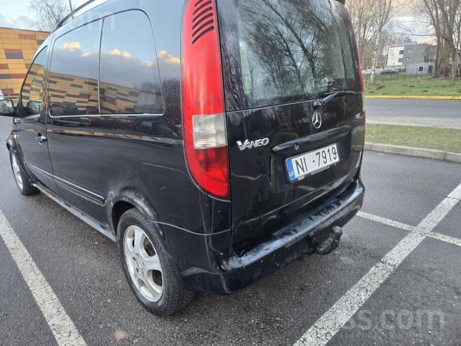 Black Mercedes-Benz Vaneo 2006 in Riga, with an engine capacity of 1.70 L and mileage of 287 thousand km for 1600 €, photo 8 on AUTOMOTO.COM.LV