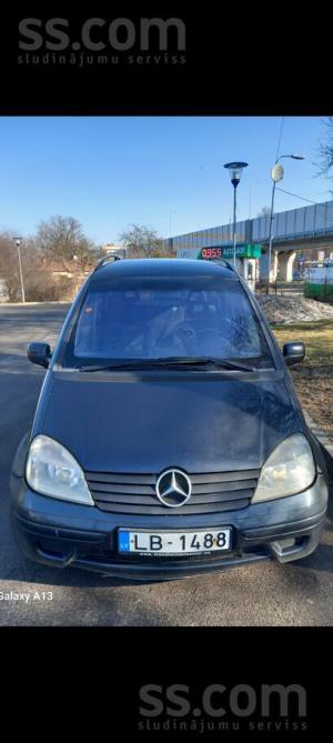 Zils Mercedes-Benz Vaneo 2002 Rīga, ar dzinēja tilpumu 1.70 L un nobraukumu 318 tūkst. km par 1000 €, foto  vietnē AUTOMOTO.COM.LV