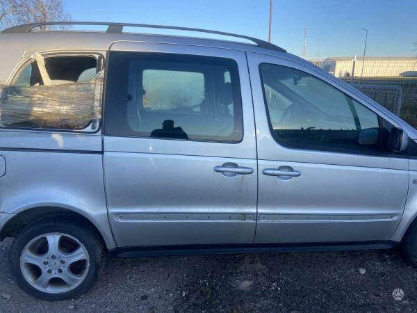 Grey Mercedes-Benz Vaneo 2005 in Kaisiadorys, with an engine capacity of 1.69 L and mileage of 4294967 thousand km for 850 €, photo 6 on AUTOMOTO.COM.LV