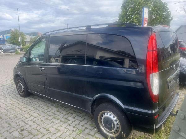 Black Mercedes-Benz Viano 2004 in Marijampole, with an engine capacity of 2.20 L and mileage of 230 thousand km for 2950 €, photo 3 on AUTOMOTO.COM.LV