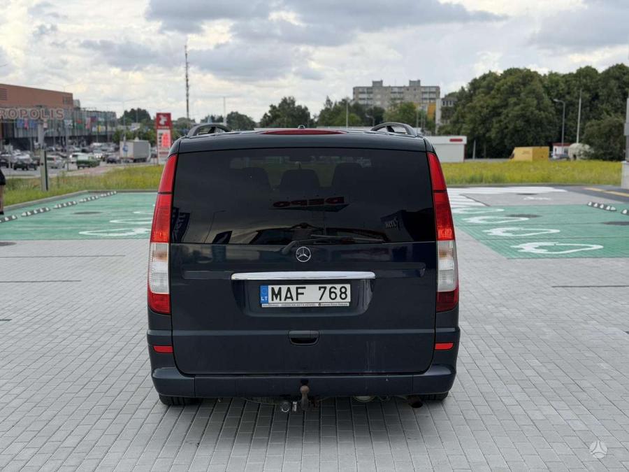 Melns Mercedes-Benz Viano 2004 Šauļi, ar dzinēja tilpumu 2.20 L un nobraukumu 230 tūkst. km par 5400 €, foto 12 vietnē AUTOMOTO.COM.LV
