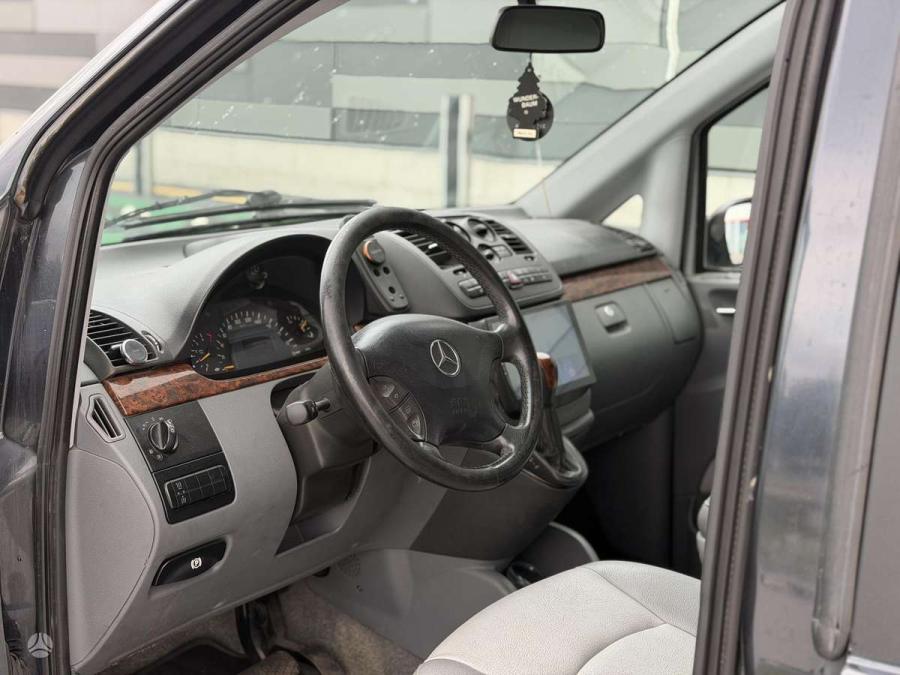 Melns Mercedes-Benz Viano 2004 Šauļi, ar dzinēja tilpumu 2.20 L un nobraukumu 230 tūkst. km par 5400 €, foto 16 vietnē AUTOMOTO.COM.LV