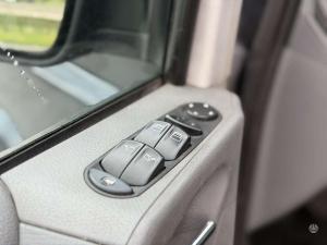 Melns Mercedes-Benz Viano 2004 Šauļi, ar dzinēja tilpumu 2.20 L un nobraukumu 230 tūkst. km par 5400 €, foto 20 vietnē AUTOMOTO.COM.LV