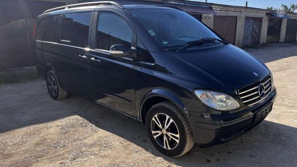 Melns Mercedes-Benz Viano 2005 Plungė, ar dzinēja tilpumu 2.15 L un nobraukumu 280 tūkst. km par 5599 €, foto 1 vietnē AUTOMOTO.COM.LV