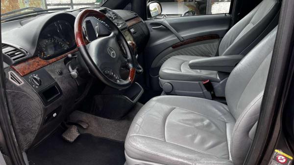 Melns Mercedes-Benz Viano 2005 Plungė, ar dzinēja tilpumu 2.15 L un nobraukumu 280 tūkst. km par 5599 €, foto 8 vietnē AUTOMOTO.COM.LV