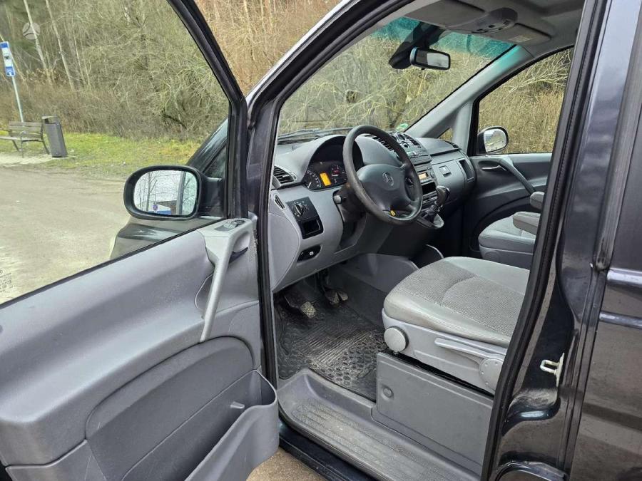 Melns Mercedes-Benz Viano 2007 Ukmergė, ar dzinēja tilpumu 2.20 L un nobraukumu 276 tūkst. km par 4800 €, foto 20 vietnē AUTOMOTO.COM.LV