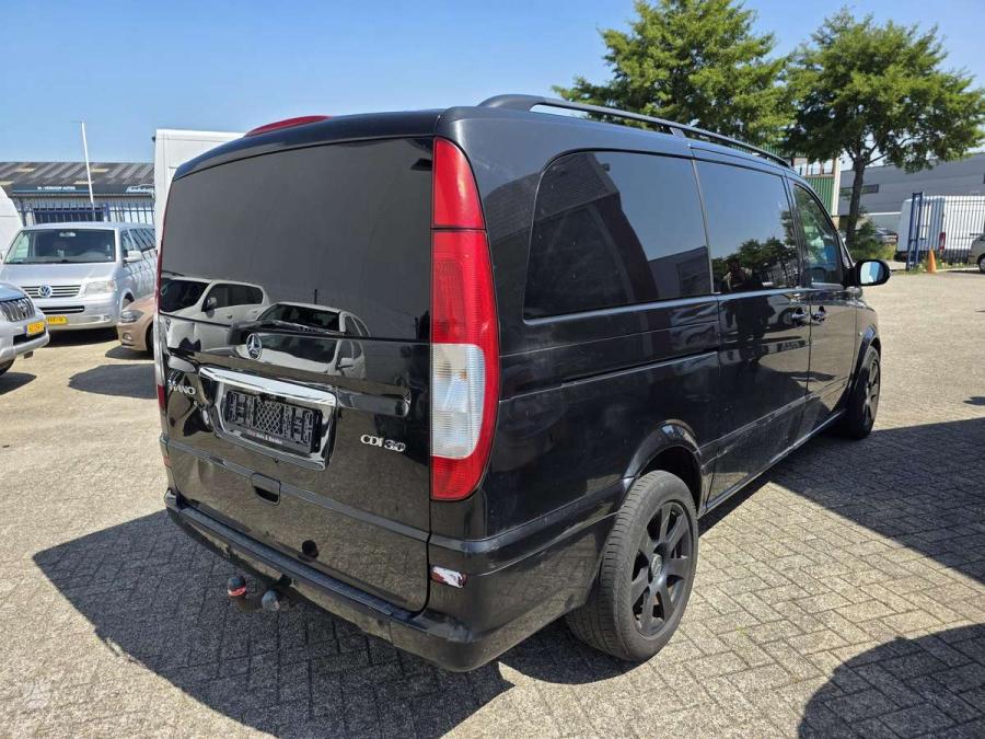 Black Mercedes-Benz Viano 2008 in Telschi, with an engine capacity of 2.99 L and mileage of 358 thousand km for 4700 €, photo 4 on AUTOMOTO.COM.LV