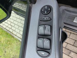 Black Mercedes-Benz Viano 2008 in Telschi, with an engine capacity of 2.99 L and mileage of 358 thousand km for 5450 €, photo 27 on AUTOMOTO.COM.LV