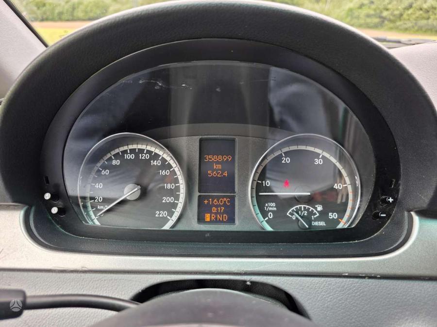 Black Mercedes-Benz Viano 2008 in Telschi, with an engine capacity of 2.99 L and mileage of 358 thousand km for 5450 €, photo 30 on AUTOMOTO.COM.LV