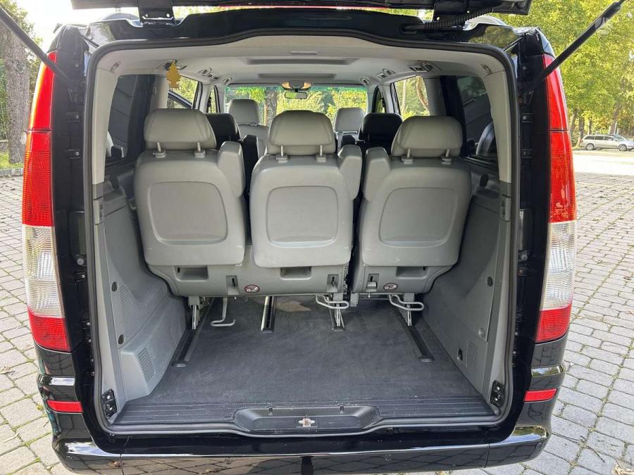 Black Mercedes-Benz Viano 2010 in Vilnius, with an engine capacity of 2.15 L and mileage of 408 thousand km for 9650 €, photo 22 on AUTOMOTO.COM.LV