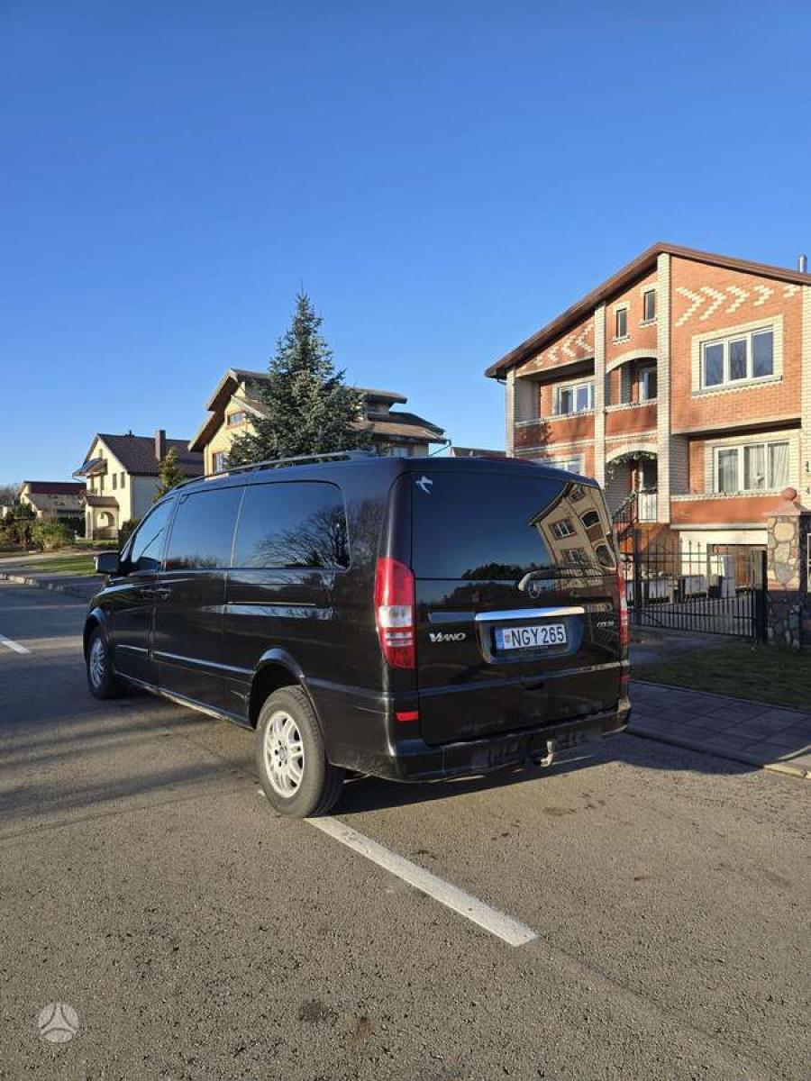 Black Mercedes-Benz Viano 2013 in Naujoji Akmene, with an engine capacity of 2.99 L and mileage of 289 thousand km for 15500 €, photo 6 on AUTOMOTO.COM.LV