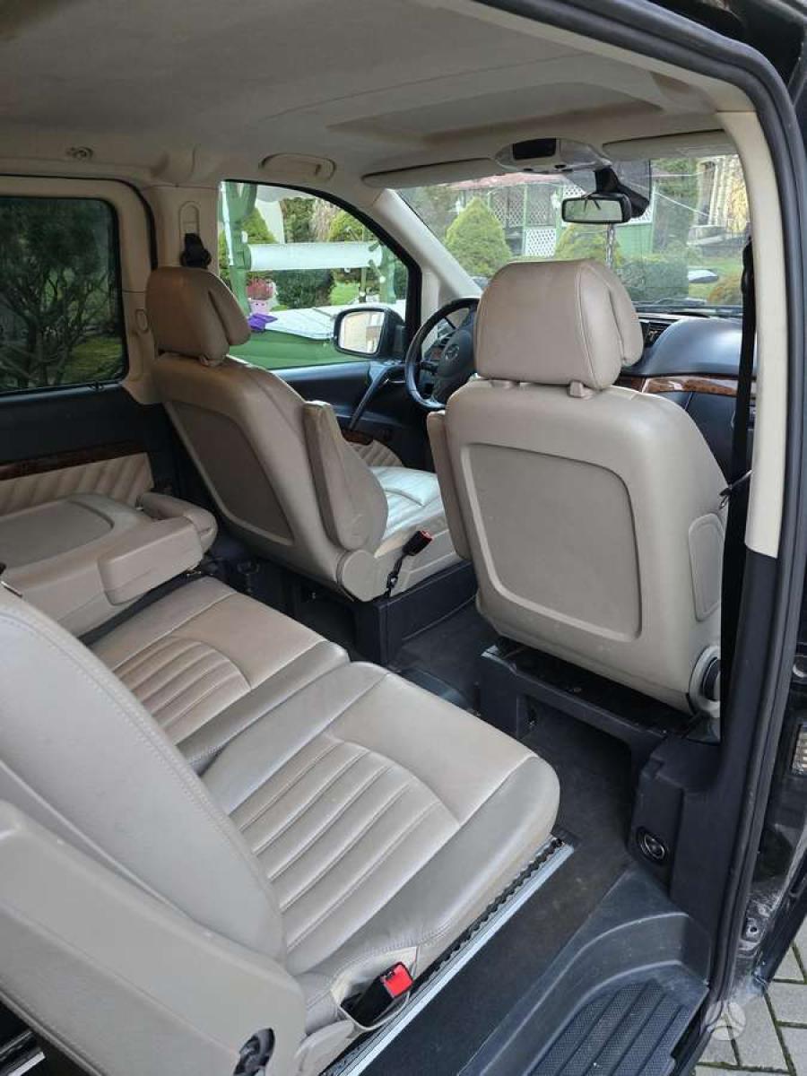 Black Mercedes-Benz Viano 2013 in Naujoji Akmene, with an engine capacity of 2.99 L and mileage of 289 thousand km for 15500 €, photo 10 on AUTOMOTO.COM.LV