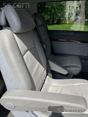 Black Mercedes-Benz Viano 2007 in Riga, with an engine capacity of 2.20 L and mileage of 503 thousand km for 2650 €, photo 6 on AUTOMOTO.COM.LV