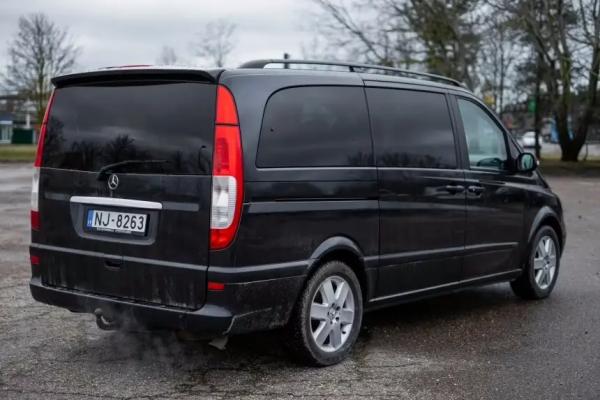 Melns Mercedes-Benz Viano 2008 Liepāja, ar dzinēja tilpumu 3.00 L un nobraukumu 256 tūkst. km par 10500 €, foto 3 vietnē AUTOMOTO.COM.LV