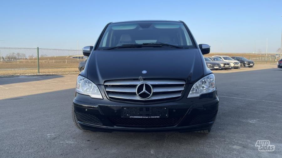 Black Mercedes-Benz Viano 2010 in Marijampole, with an engine capacity of 3.00 L and mileage of 296 thousand km for 8900 €, photo 5 on AUTOMOTO.COM.LV