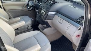 Black Mercedes-Benz Viano 2010 in Marijampole, with an engine capacity of 3.00 L and mileage of 296 thousand km for 8900 €, photo 16 on AUTOMOTO.COM.LV