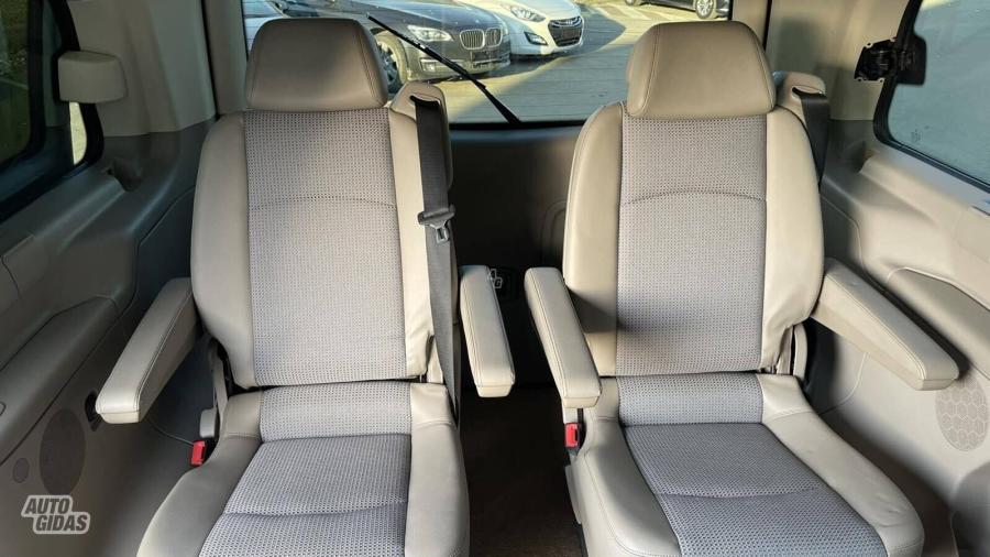Black Mercedes-Benz Viano 2010 in Marijampole, with an engine capacity of 3.00 L and mileage of 296 thousand km for 8900 €, photo 20 on AUTOMOTO.COM.LV
