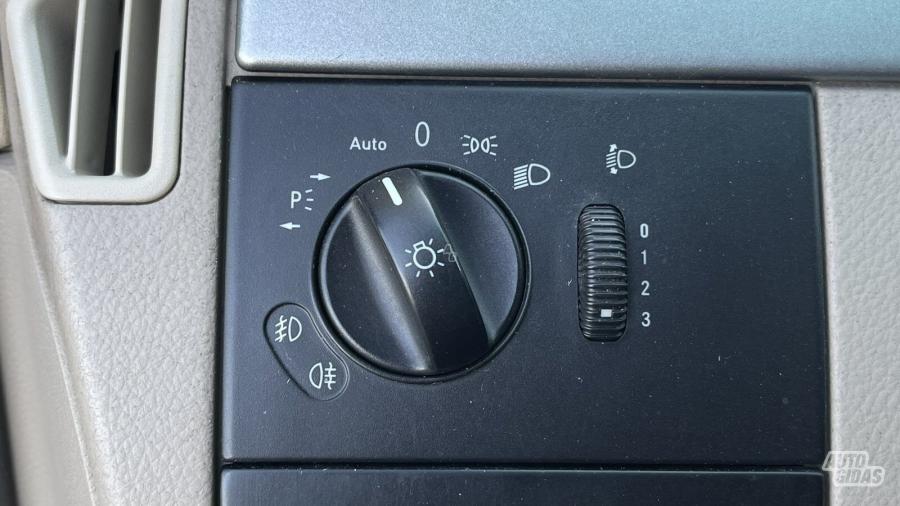 Black Mercedes-Benz Viano 2010 in Marijampole, with an engine capacity of 3.00 L and mileage of 296 thousand km for 8900 €, photo 29 on AUTOMOTO.COM.LV