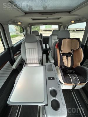 Melns Mercedes-Benz Viano 2010 Rīga, ar dzinēja tilpumu 3.00 L un nobraukumu 290 tūkst. km par 14950 €, foto 8 vietnē AUTOMOTO.COM.LV