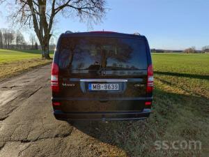 Melns Mercedes-Benz Viano 2011 Rīga, ar dzinēja tilpumu 3.00 L un nobraukumu 268 tūkst. km par 11990 €, foto 3 vietnē AUTOMOTO.COM.LV