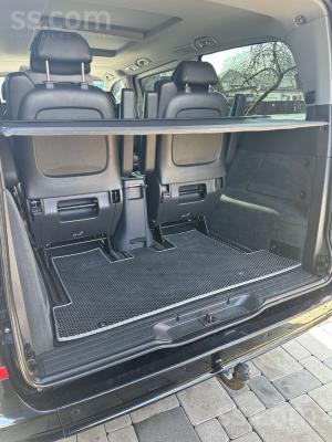 Black Mercedes-Benz Viano 2011 in Riga, with an engine capacity of 2.20 L and mileage of 266 thousand km for 17900 €, photo 17 on AUTOMOTO.COM.LV