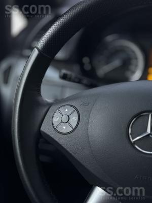 Melns Mercedes-Benz Viano 2012 Rīga, ar dzinēja tilpumu 3.00 L un nobraukumu 383 tūkst. km par 16300 €, foto 18 vietnē AUTOMOTO.COM.LV