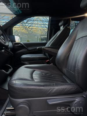 Melns Mercedes-Benz Viano 2012 Rīga, ar dzinēja tilpumu 3.00 L un nobraukumu 383 tūkst. km par 16300 €, foto 22 vietnē AUTOMOTO.COM.LV