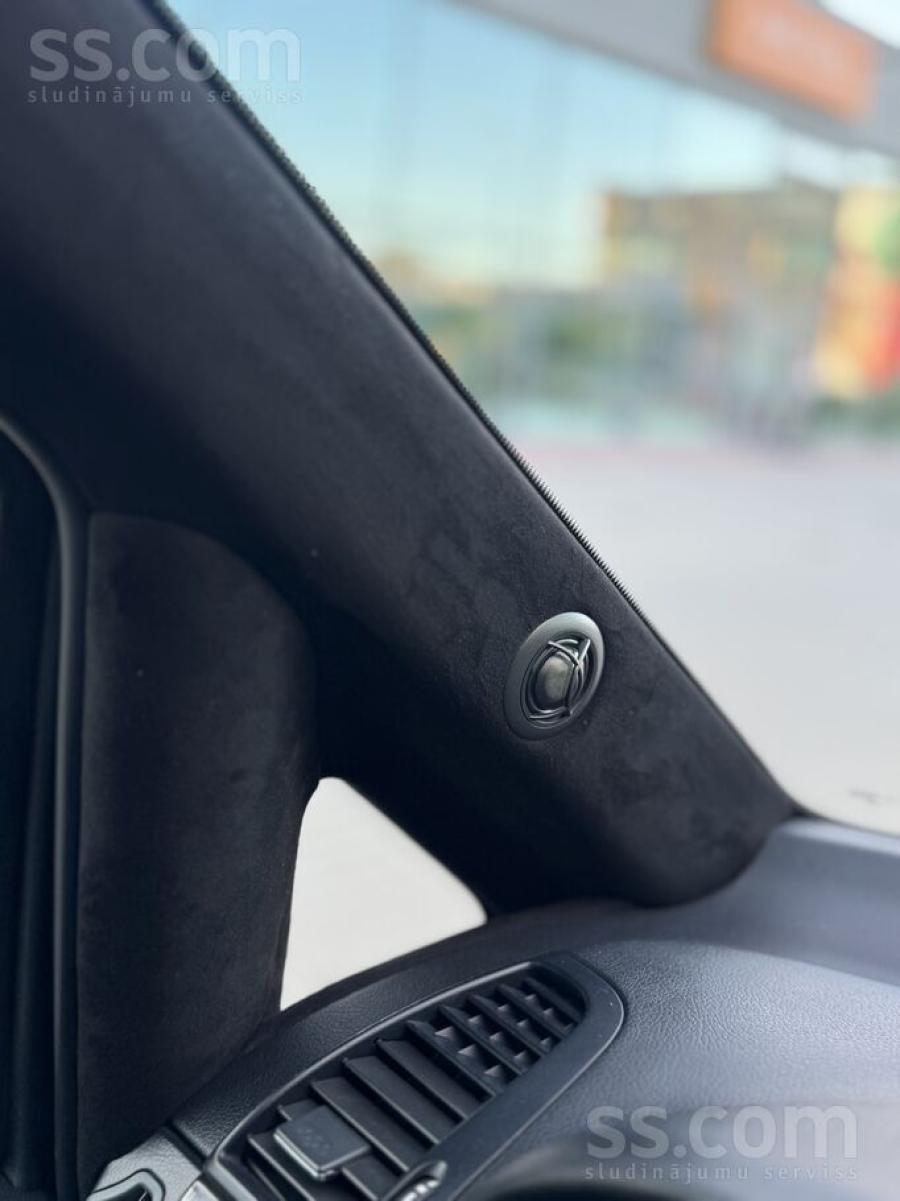 Melns Mercedes-Benz Viano 2012 Rīga, ar dzinēja tilpumu 3.00 L un nobraukumu 383 tūkst. km par 16300 €, foto 25 vietnē AUTOMOTO.COM.LV
