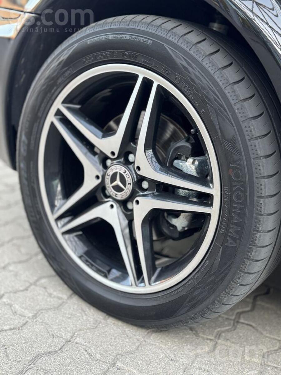 Melns Mercedes-Benz Viano 2012 Rīga, ar dzinēja tilpumu 3.00 L un nobraukumu 383 tūkst. km par 16300 €, foto 27 vietnē AUTOMOTO.COM.LV