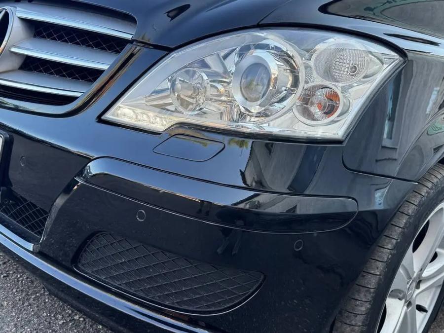 Melns Mercedes-Benz Viano 2012 Daugavpils, ar dzinēja tilpumu 3.00 L un nobraukumu 0 tūkst. km par 20500 €, foto 10 vietnē AUTOMOTO.COM.LV