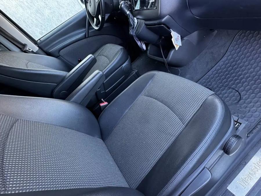 Melns Mercedes-Benz Viano 2012 Daugavpils, ar dzinēja tilpumu 3.00 L un nobraukumu 0 tūkst. km par 20500 €, foto 25 vietnē AUTOMOTO.COM.LV