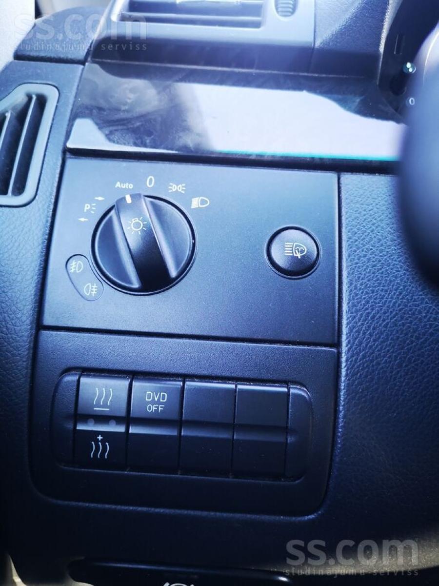 Melns Mercedes-Benz Viano 2012 Rīga, ar dzinēja tilpumu 3.00 L un nobraukumu 291 tūkst. km par 14300 €, foto 15 vietnē AUTOMOTO.COM.LV