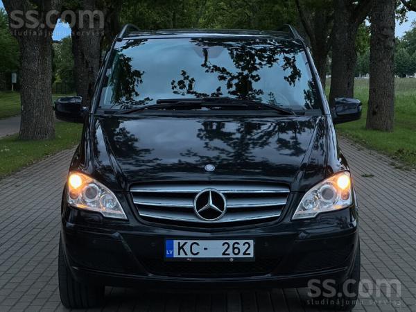 Black Mercedes-Benz Viano 2012 in Valmiera, with an engine capacity of 2.20 L and mileage of 340 thousand km for 11999 €, photo 3 on AUTOMOTO.COM.LV