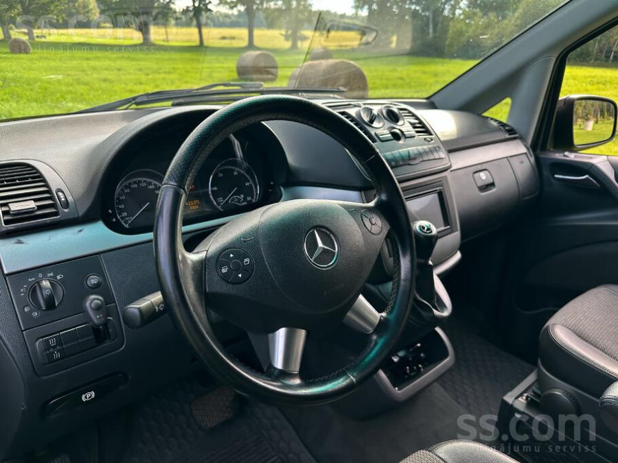 Black Mercedes-Benz Viano 2012 in Valmiera, with an engine capacity of 2.20 L and mileage of 340 thousand km for 11999 €, photo 8 on AUTOMOTO.COM.LV