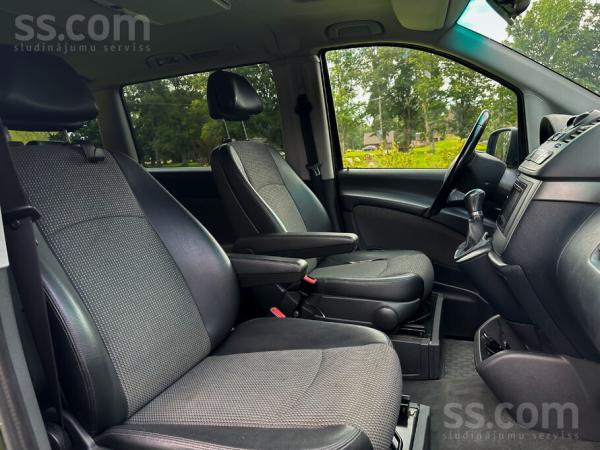 Black Mercedes-Benz Viano 2012 in Valmiera, with an engine capacity of 2.20 L and mileage of 340 thousand km for 11999 €, photo 11 on AUTOMOTO.COM.LV