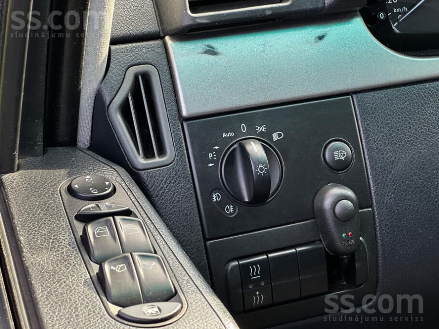 Black Mercedes-Benz Viano 2012 in Valmiera, with an engine capacity of 2.20 L and mileage of 340 thousand km for 11999 €, photo 15 on AUTOMOTO.COM.LV