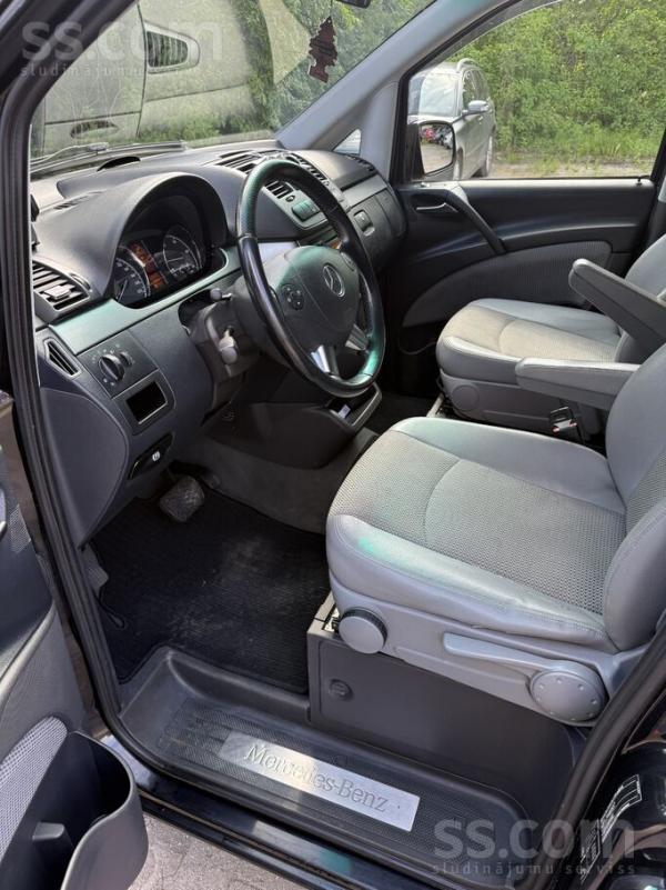 Black Mercedes-Benz Viano 2013 in Riga, with an engine capacity of 2.20 L and mileage of 387 thousand km for 10200 €, photo 8 on AUTOMOTO.COM.LV