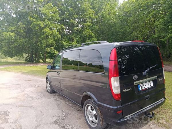 Black Mercedes-Benz Viano 2004 in Tukums, with an engine capacity of 2.20 L and mileage of 306 thousand km for 3290 €, photo 2 on AUTOMOTO.COM.LV