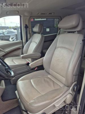 Melns Mercedes-Benz Viano 2008 Rīga, ar dzinēja tilpumu 3.00 L un nobraukumu 336 tūkst. km par 9290 €, foto 16 vietnē AUTOMOTO.COM.LV