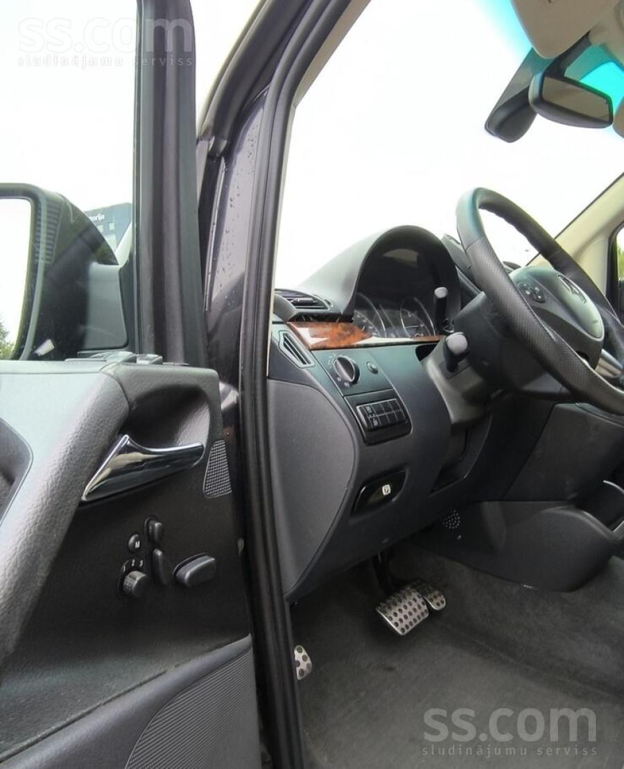 Melns Mercedes-Benz Viano 2010 Rīga, ar dzinēja tilpumu 3.00 L un nobraukumu 279 tūkst. km par 16500 €, foto 8 vietnē AUTOMOTO.COM.LV