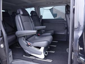 Black Mercedes-Benz Viano 2011 in Ramuciai, with an engine capacity of 2.10 L and mileage of 287 thousand km for 11950 €, photo 17 on AUTOMOTO.COM.LV