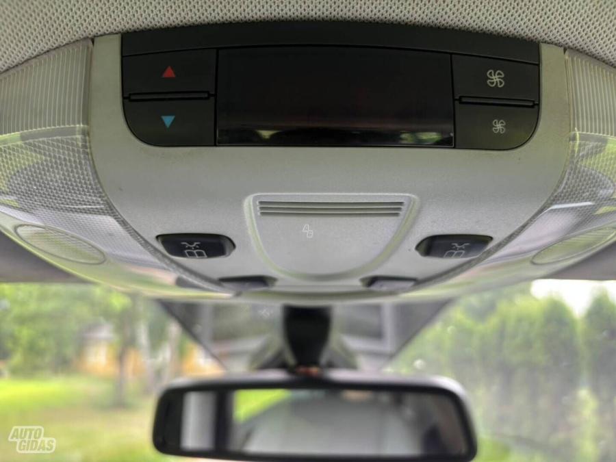 Melns Mercedes-Benz Viano 2011 Varėna, ar dzinēja tilpumu 2.20 L un nobraukumu 340 tūkst. km par 9450 €, foto 11 vietnē AUTOMOTO.COM.LV