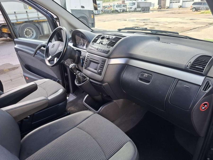 Melns Mercedes-Benz Viano 2011 Prienai, ar dzinēja tilpumu 2.10 L un nobraukumu 303 tūkst. km par 9900 €, foto 10 vietnē AUTOMOTO.COM.LV