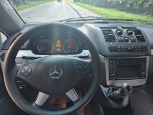 Black Mercedes-Benz Viano 2011 in Alytus, with an engine capacity of 2.10 L and mileage of 26 thousand km for 8900 €, photo 20 on AUTOMOTO.COM.LV